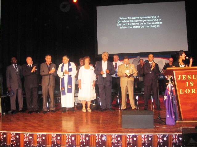 Ministers on stage and who led in prayer – Reformation Harvest Fire ...